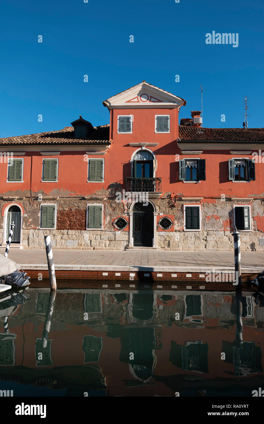 Painted buildings,Burano, Venice, Italy Stock Photo - Alamy