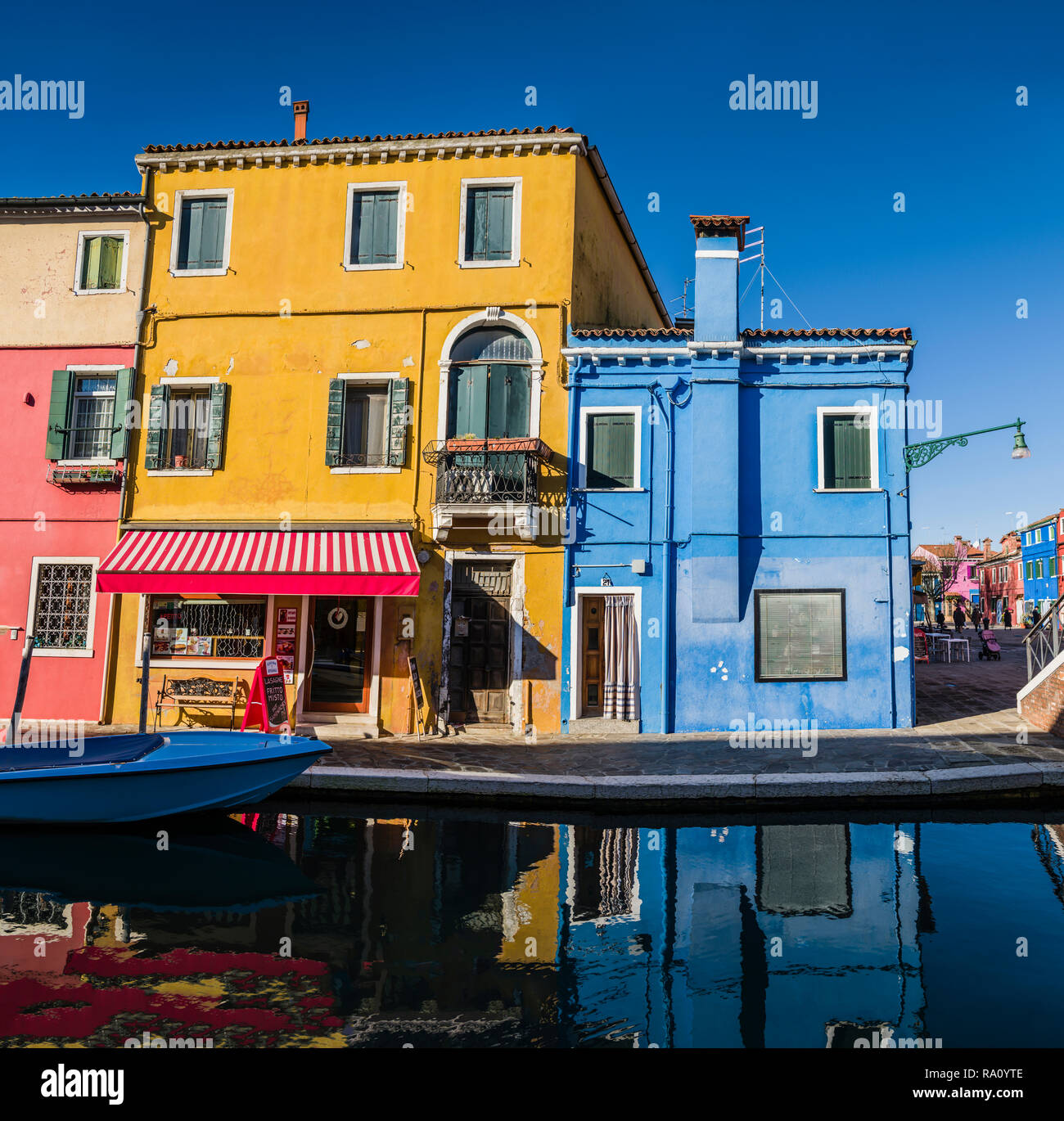 Buildings day hi-res stock photography and images - Alamy