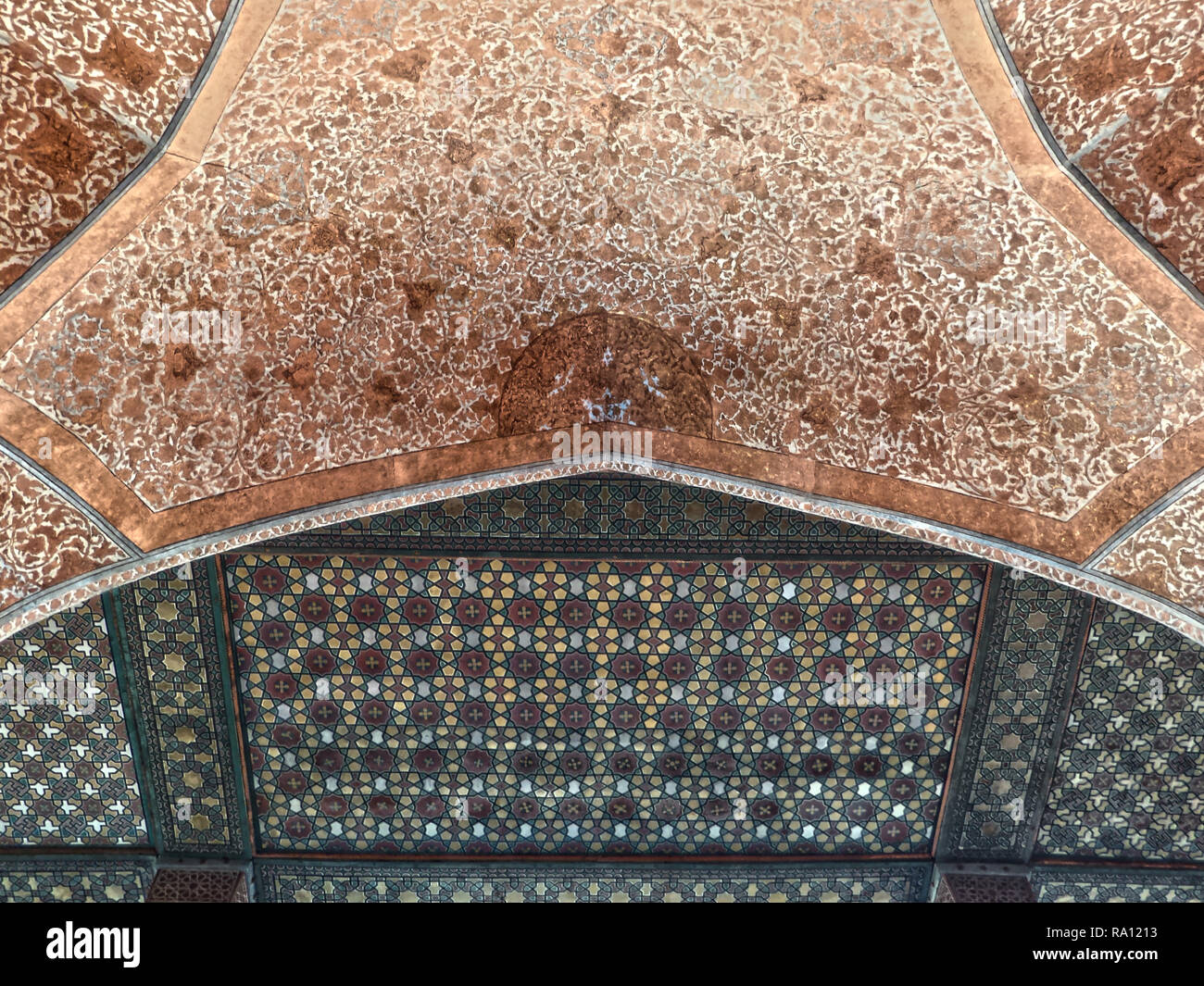 Islamic geometry hi-res stock photography and images - Alamy