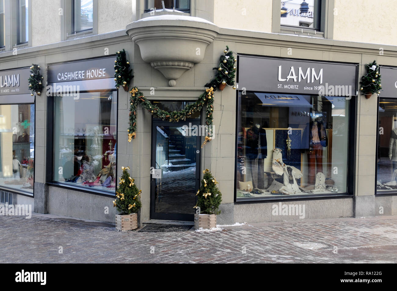 Lamm sho hi-res stock photography and images - Alamy