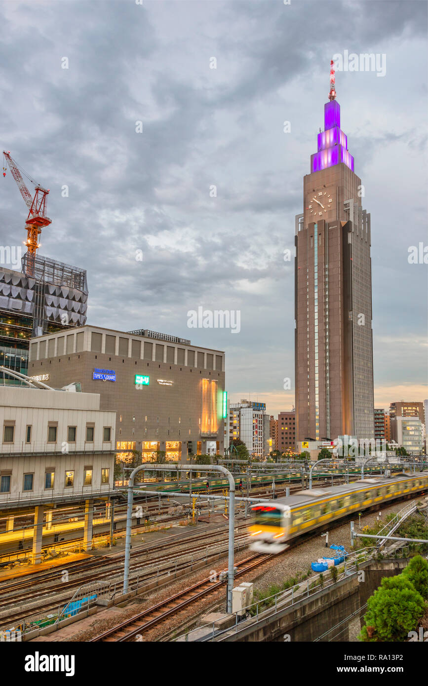 Ntt docomo tower hi-res stock photography and images - Alamy