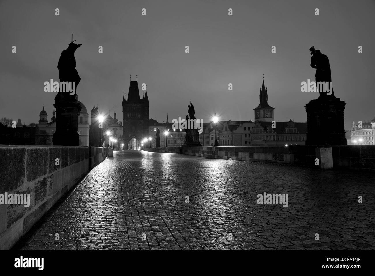 Charles bridge prague Black and White Stock Photos & Images - Alamy