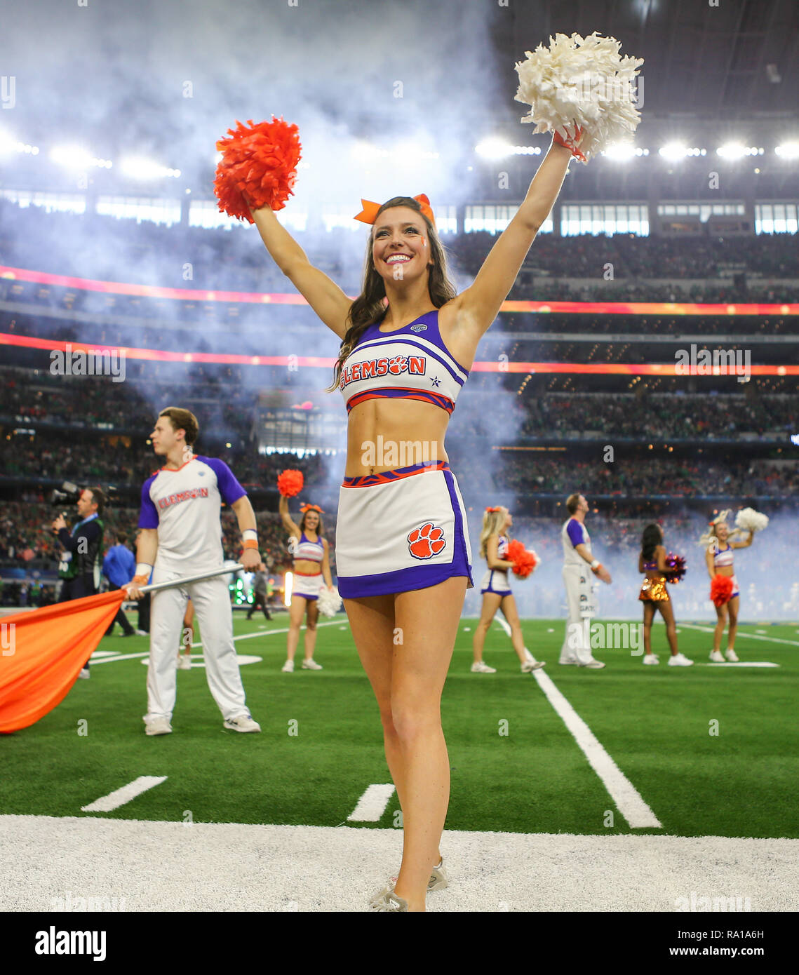 Arlington, TX, USA. 29th Dec, 2018. A Clemson cheerleader before the ...