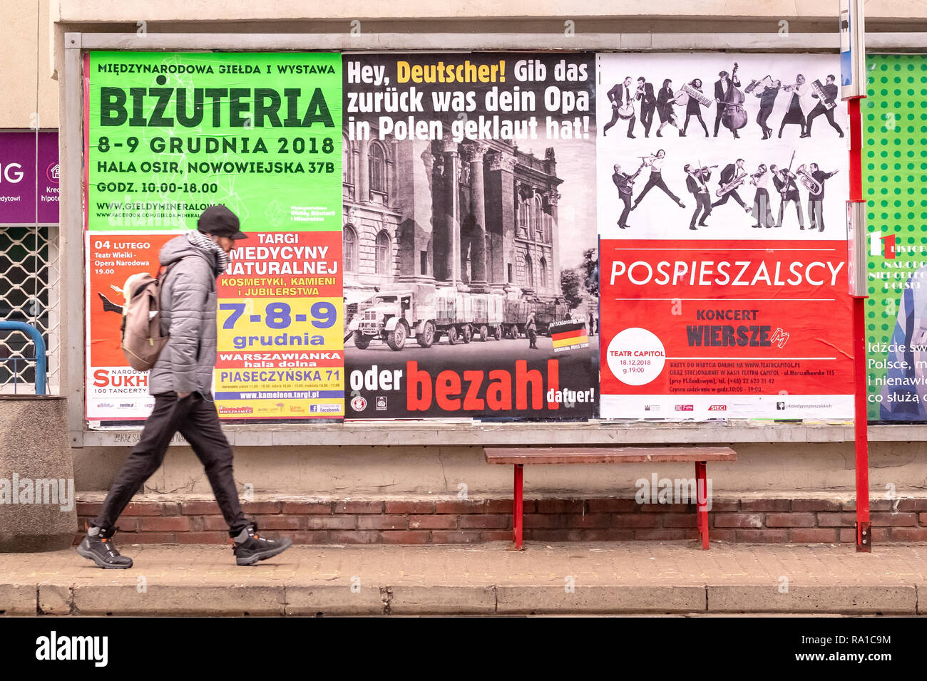 Far right political organisations hi-res stock photography and images ...