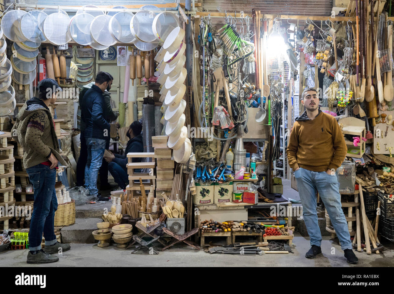 Erbil bazaar hi-res stock photography and images - Alamy