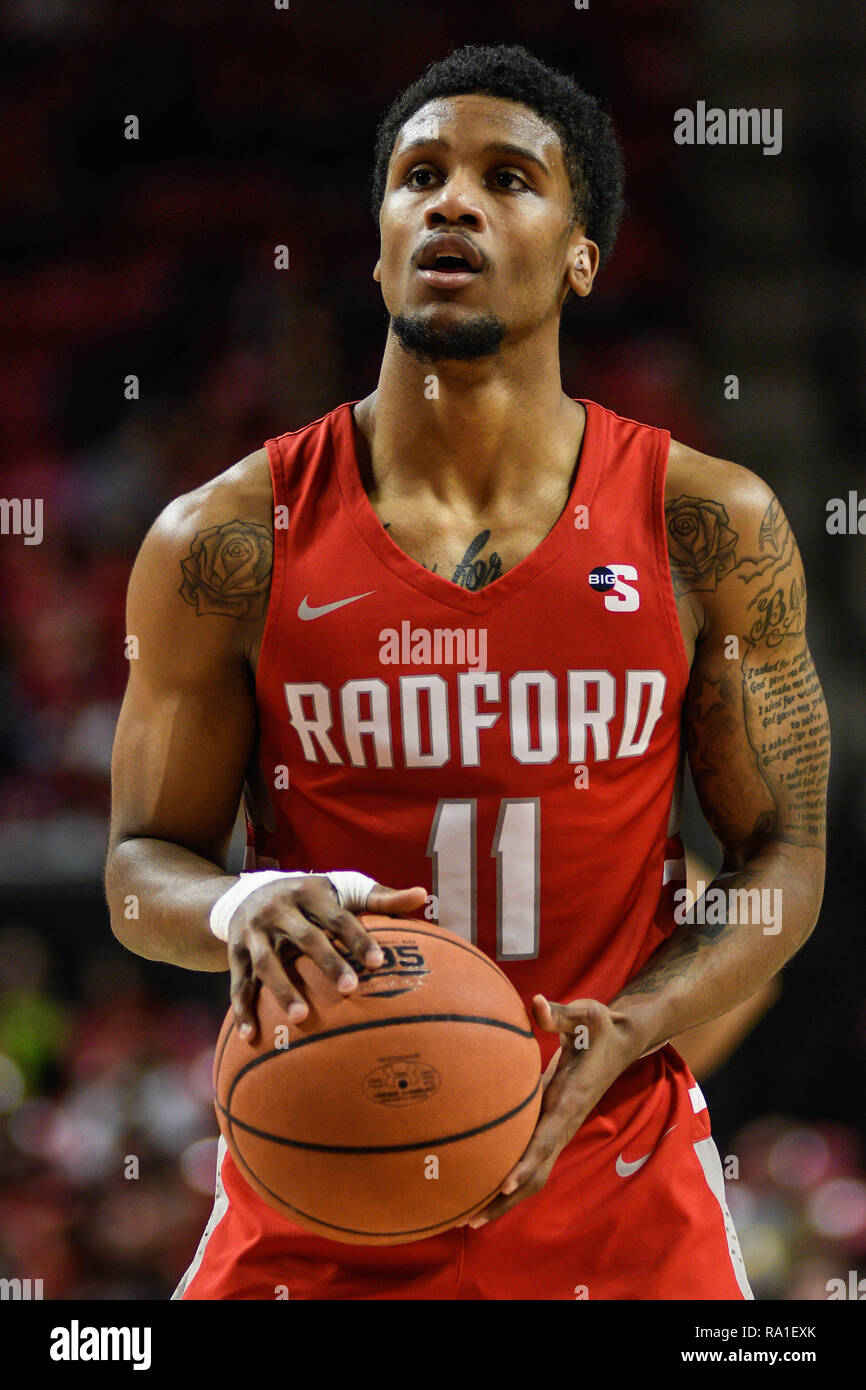 Maryland, USA. 29th Dec, 2018. TRAVIS FIELDS JR (11) shoots a free ...