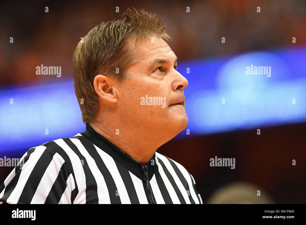 Syracuse, USA. 29th Dec, 2018. Referee Raymie Styons during the first ...