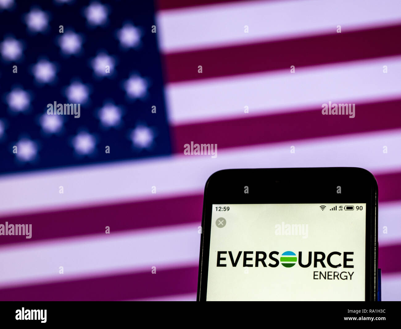 Eversource logo hi-res stock photography and images - Alamy