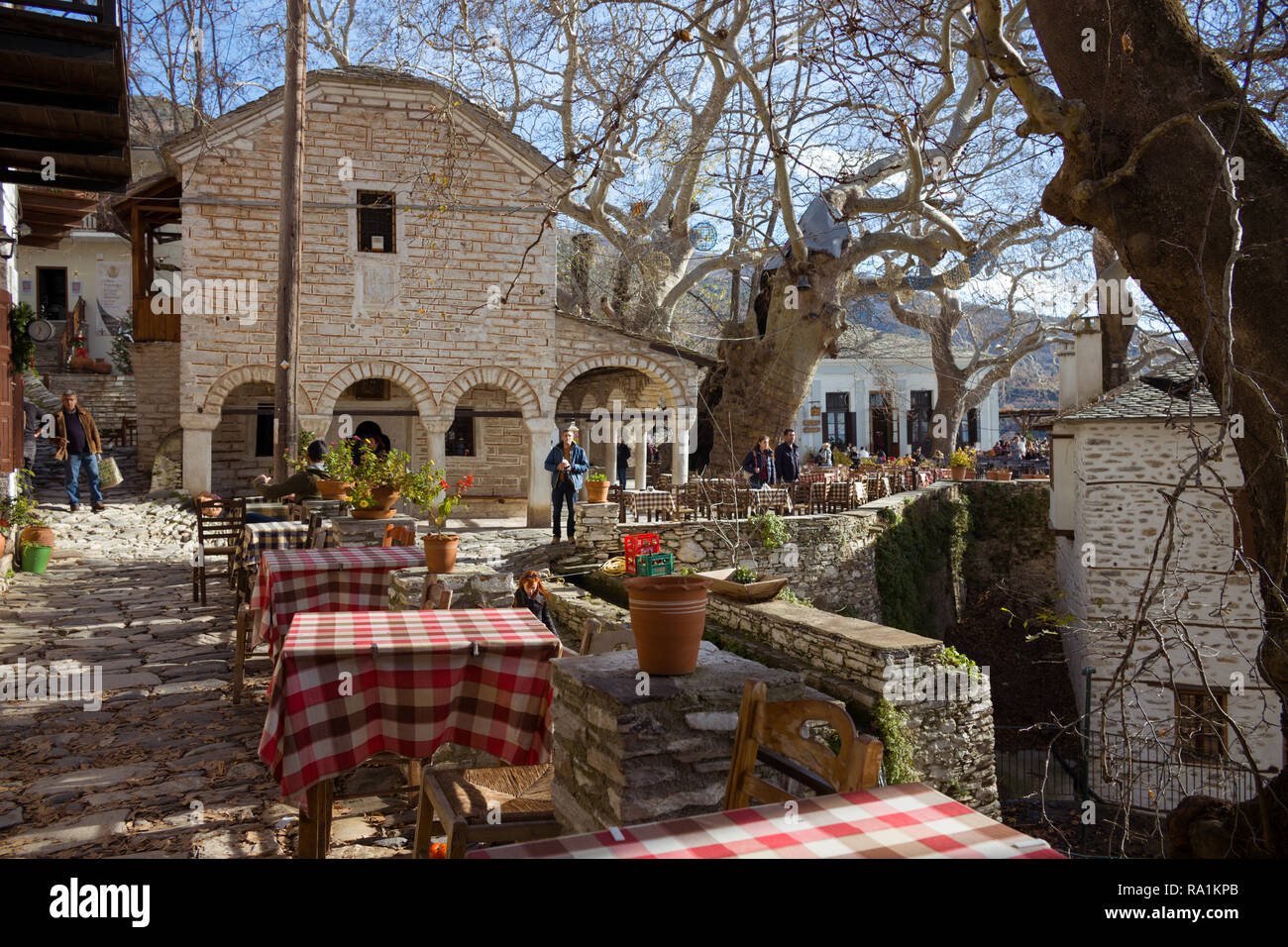 Makrinitsa village hi-res stock photography and images - Alamy