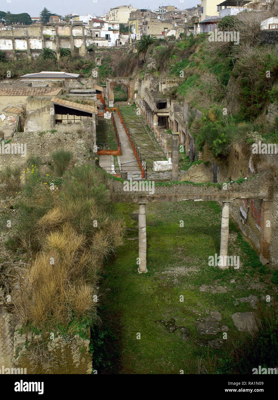 Remains of people at herculaneum hi-res stock photography and images ...