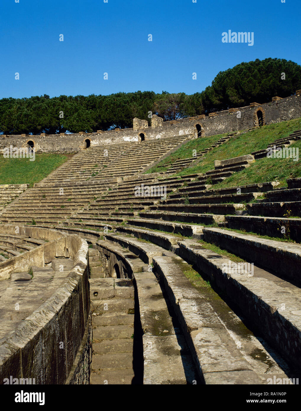 Italy pompeii amphitheatre hi-res stock photography and images - Alamy