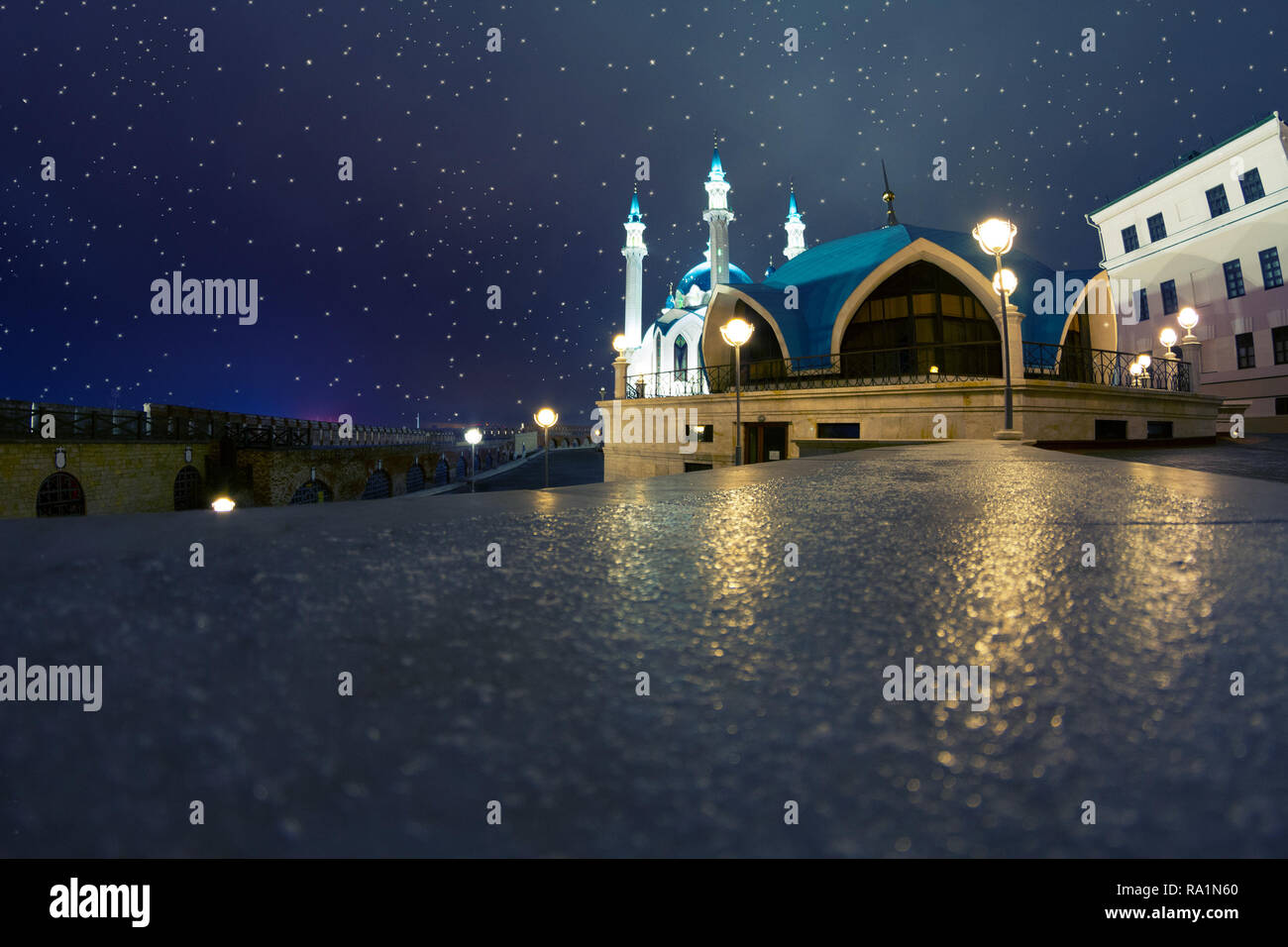A ramadan moon and the mosque at night Stock Photo - Alamy