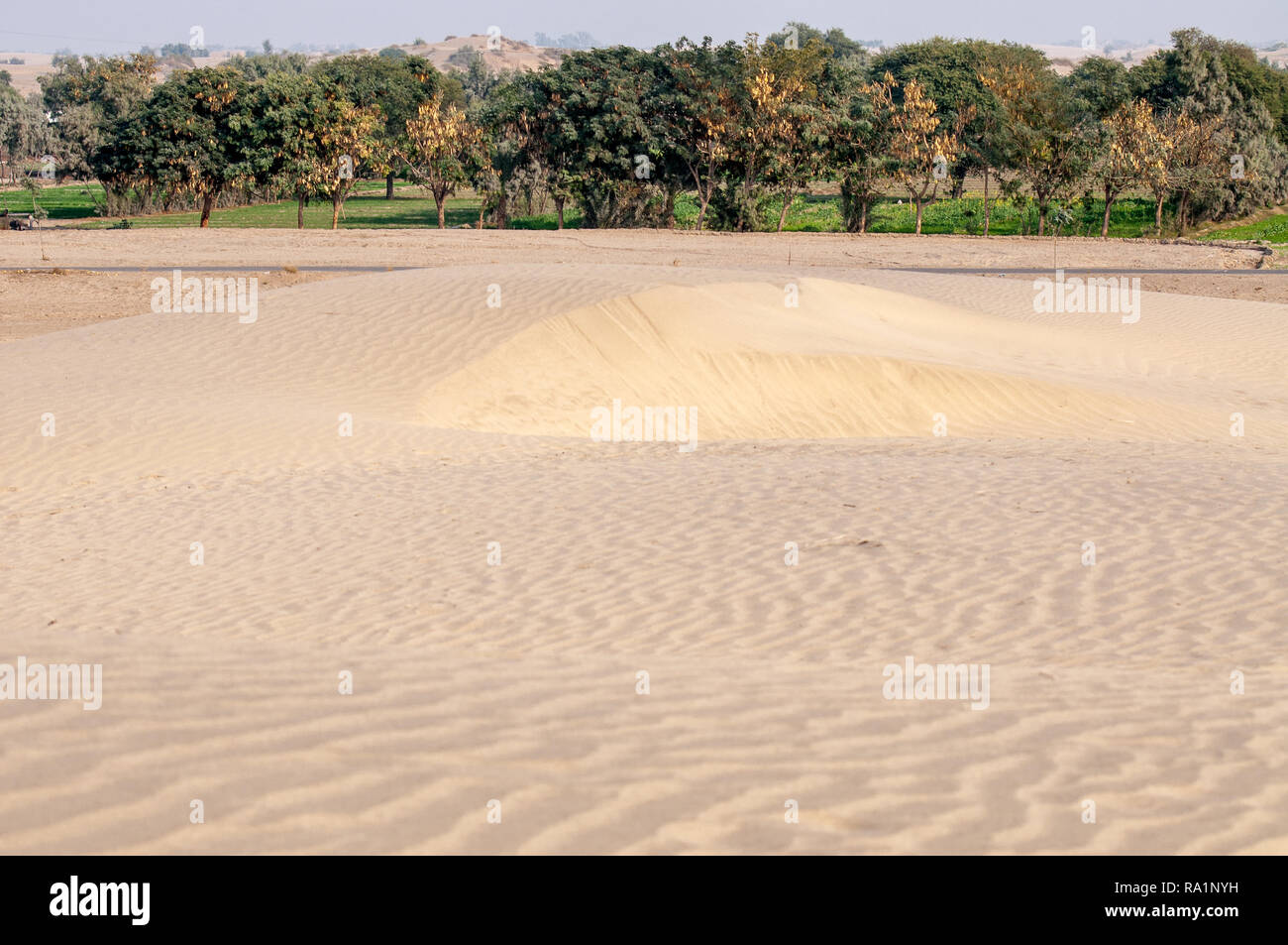 Extreme heat pakistan hi-res stock photography and images - Alamy