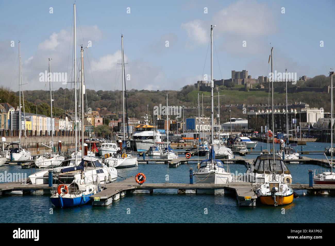 Dover boats hi-res stock photography and images - Alamy