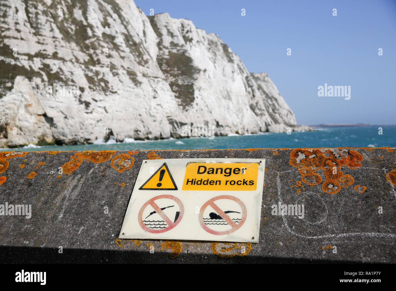 Dover kent sign hi-res stock photography and images - Alamy