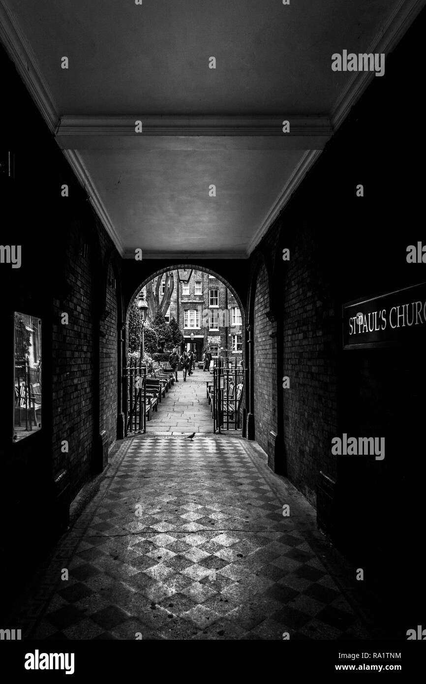 Public passageway hi-res stock photography and images - Alamy