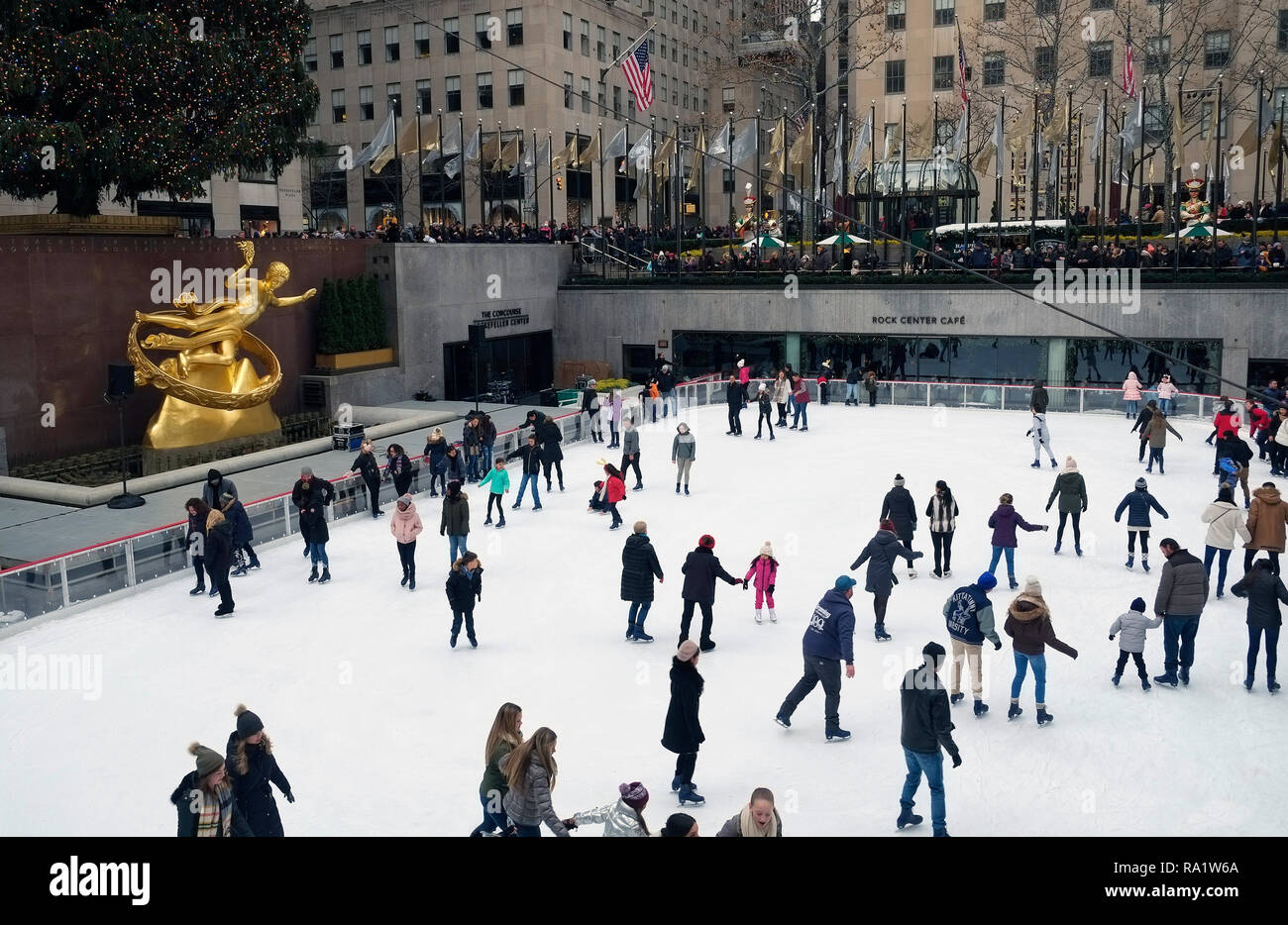 Celebratrions hi-res stock photography and images - Alamy