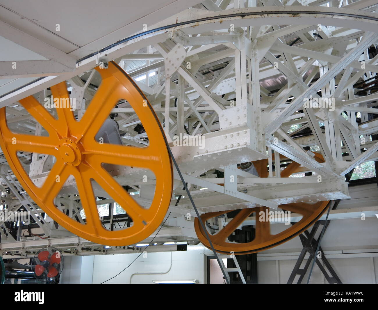 Cable car mechanism hi-res stock photography and images - Alamy