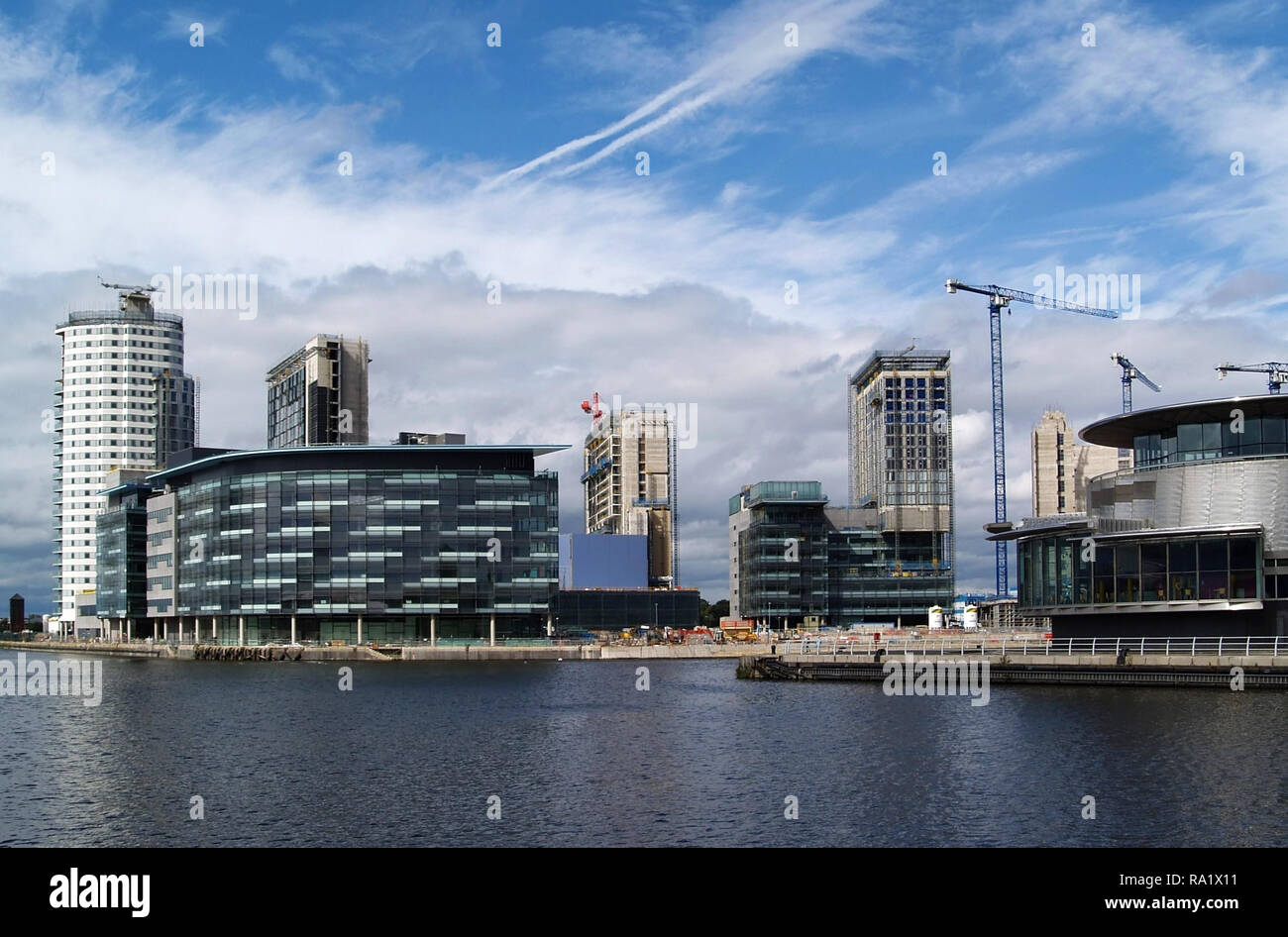 Bbc And Itv Salford Quays High Resolution Stock Photography and Images - Alamy