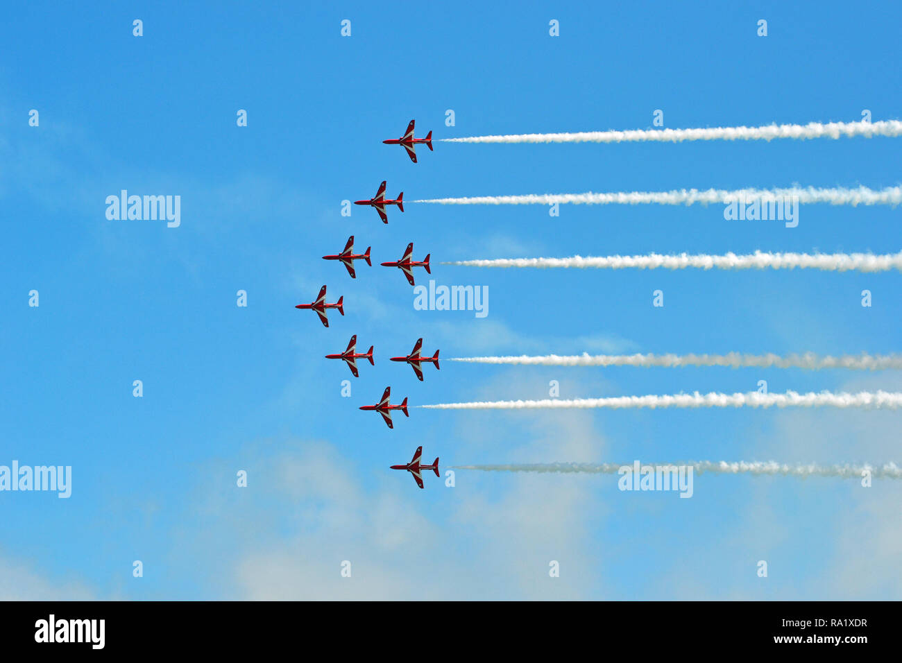 Red arrow planes hi-res stock photography and images - Alamy