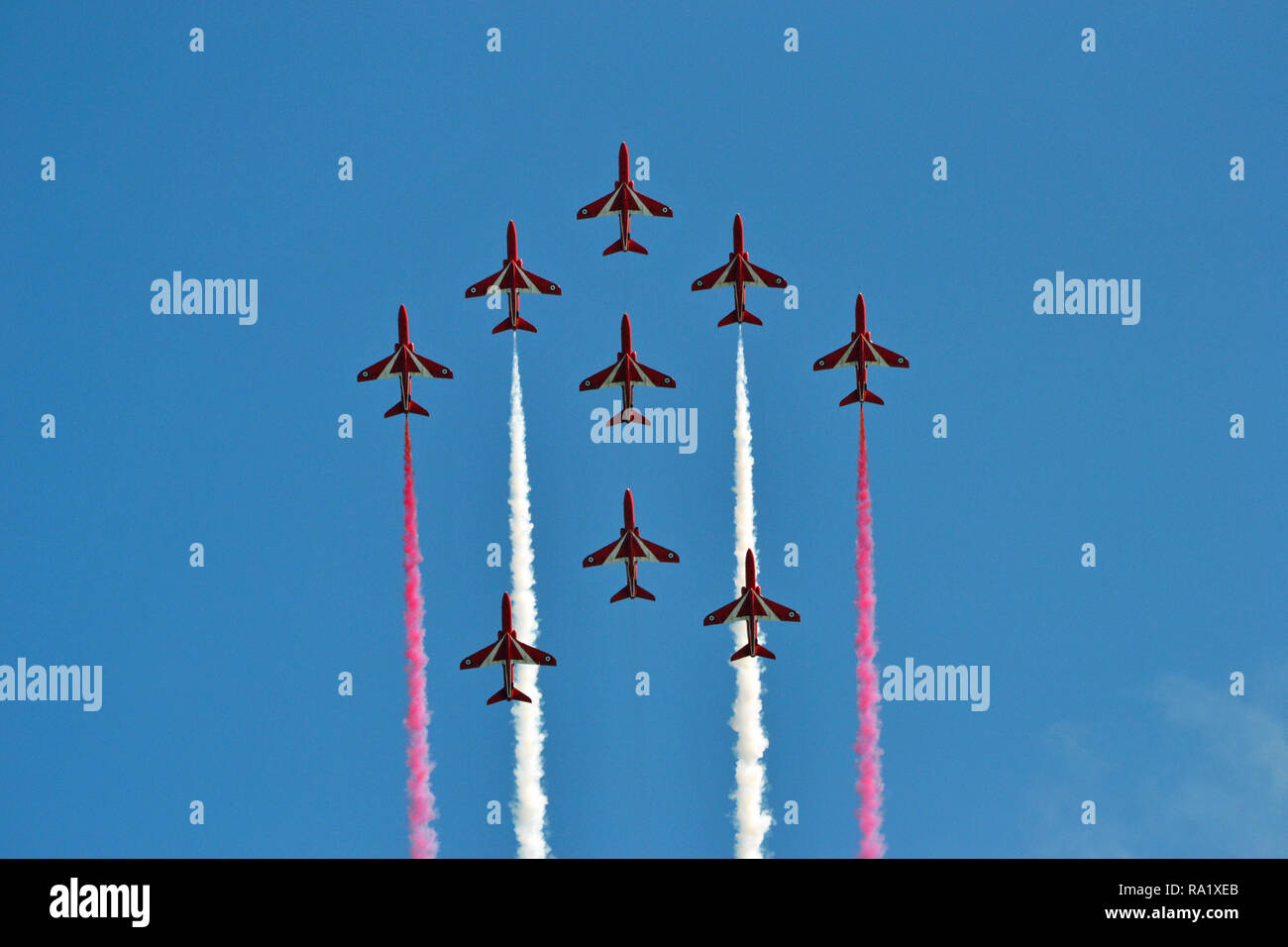 Uk red arrows hi-res stock photography and images - Alamy