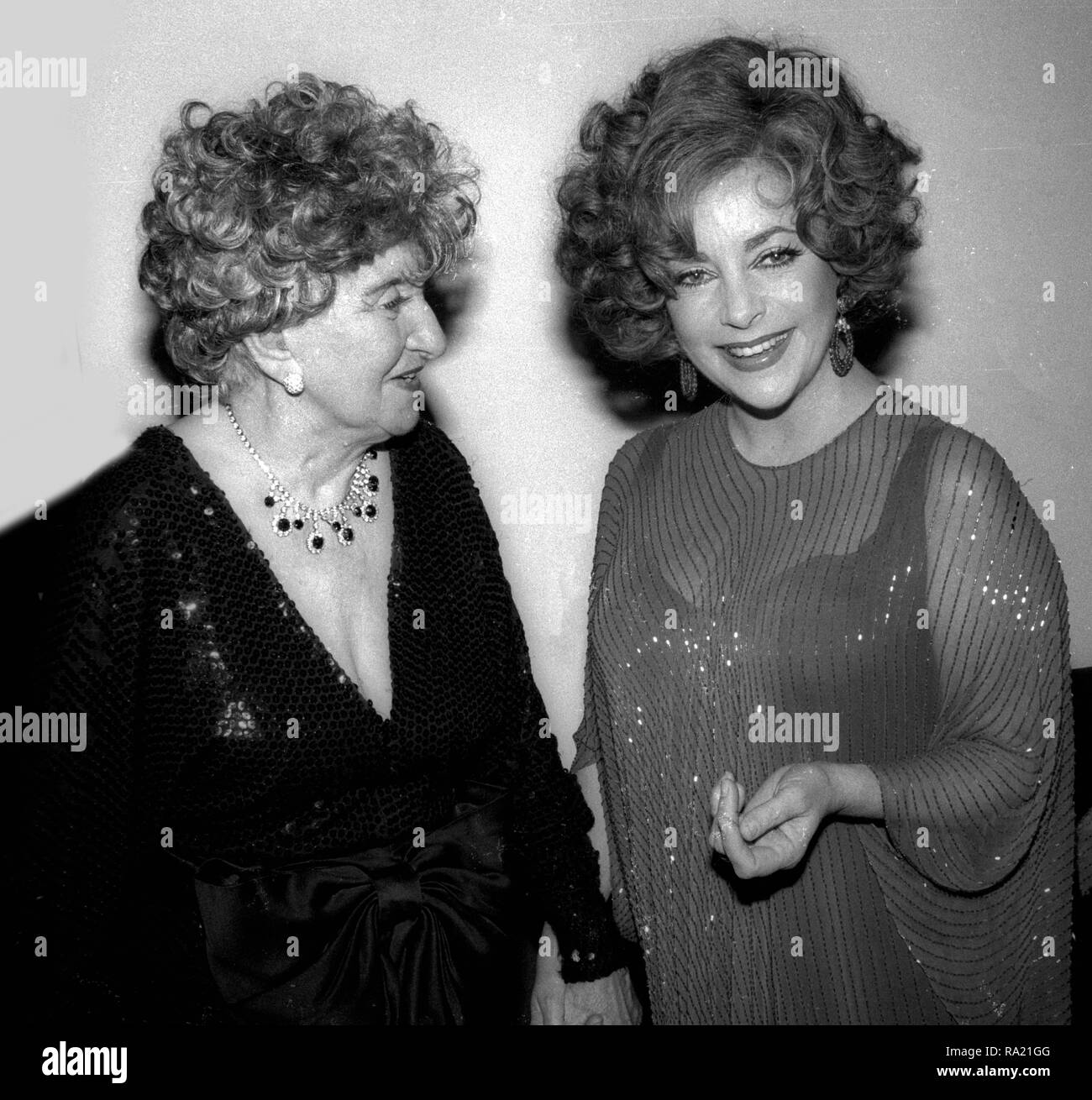 Hermione gingold undated hi-res stock photography and images - Alamy