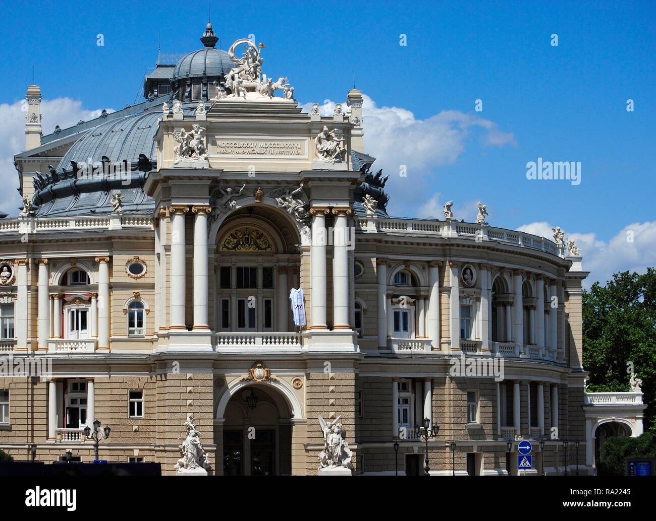 Odessa Opera and Ballete Theatre. Rebuilding by architecture studio ...