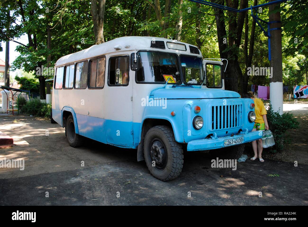 Antique school bus hi-res stock photography and images - Alamy
