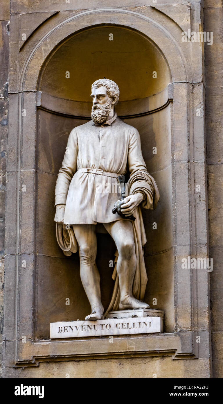 Benevenuto cellini statue hi-res stock photography and images - Alamy