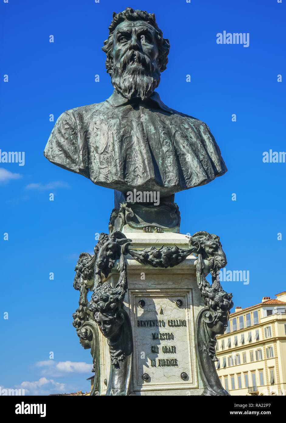 Benvenuto Cellini Statue Ponte Vecchio Florence Tuscany Italy. Statue ...