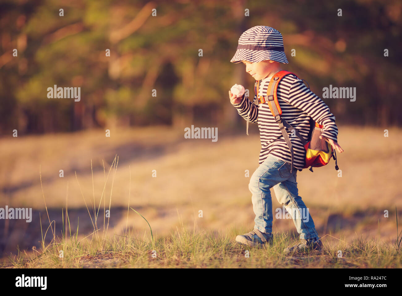 Child going camping hi-res stock photography and images - Alamy
