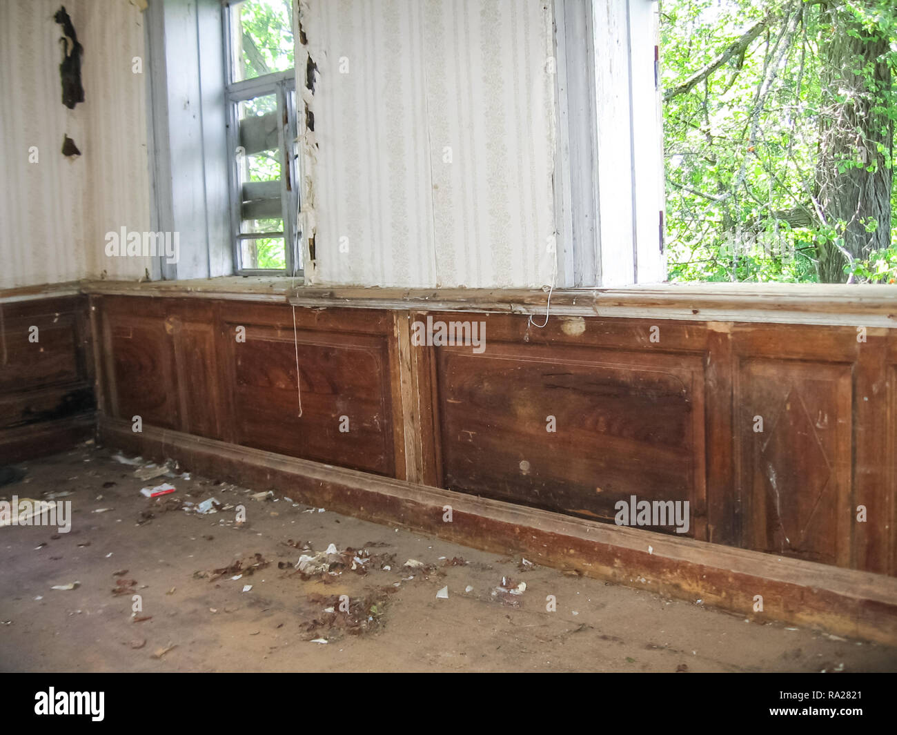 An old abandoned wooden house, Interior old Stock Photo - Alamy