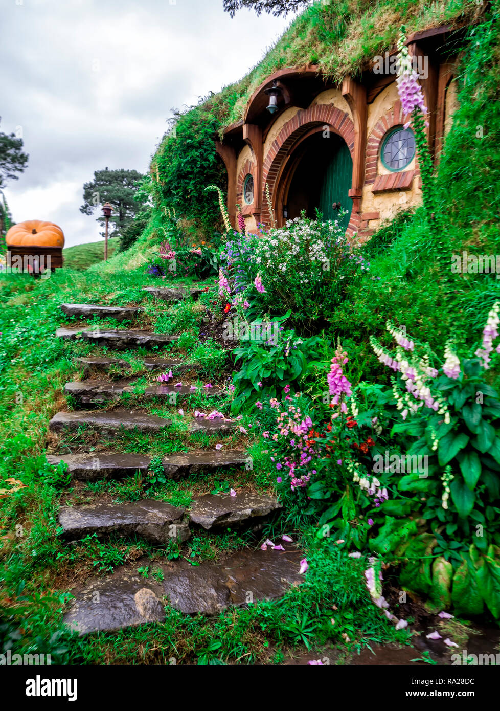 Bilbo Baggins House High Resolution Stock Photography and Images - Alamy