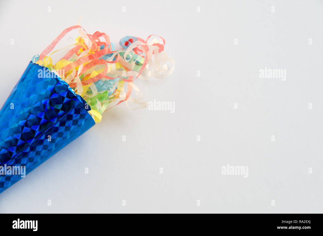 Party popper poppers streamers hi-res stock photography and images - Alamy
