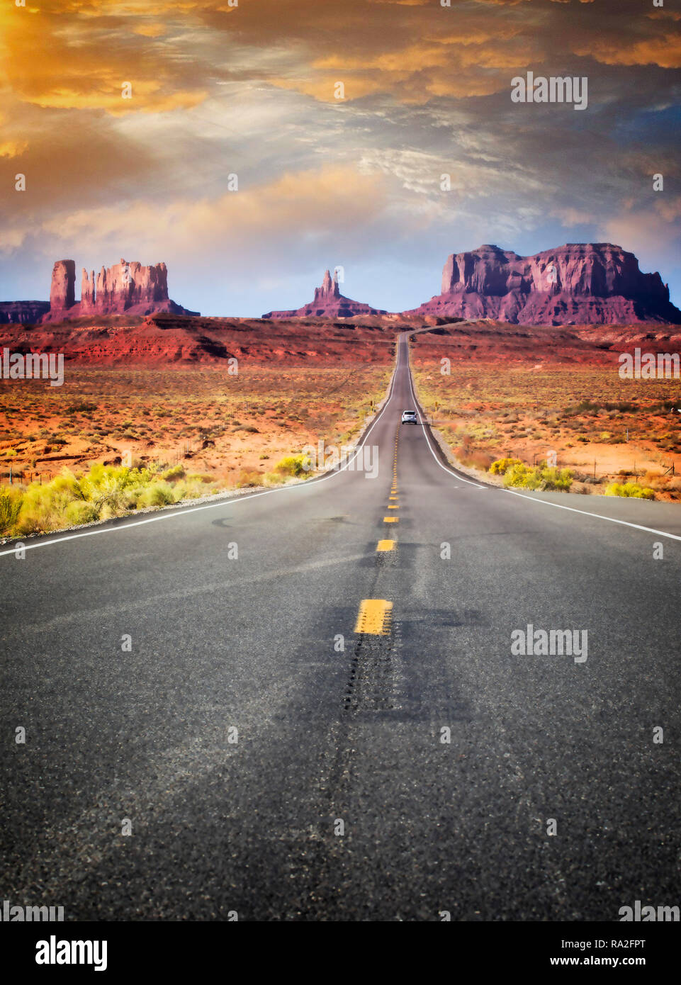 Monument valley forest gump hi-res stock photography and images - Alamy