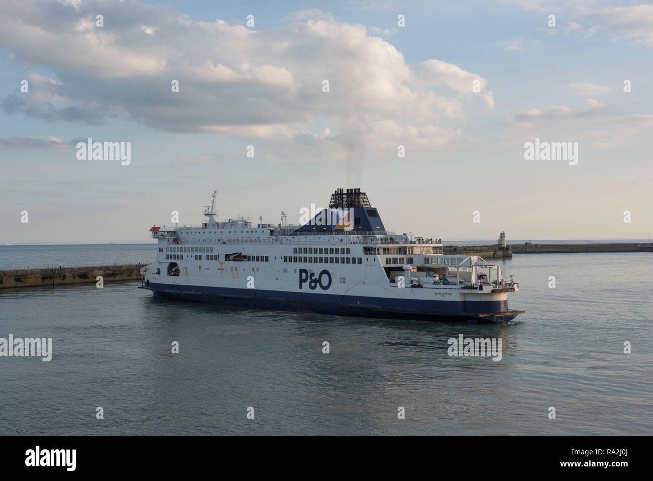 English ferry port hi-res stock photography and images - Alamy