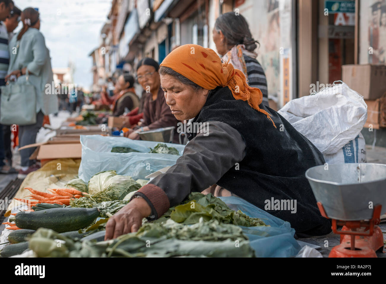 Leh ladakh market hi-res stock photography and images - Alamy