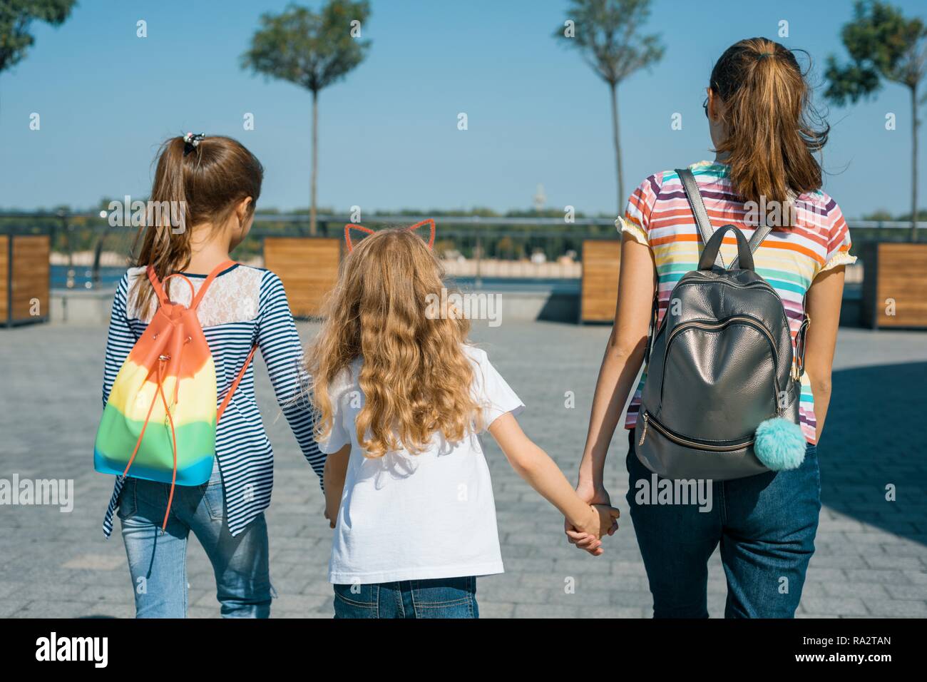 Teen girl walking rear view hi-res stock photography and images - Alamy