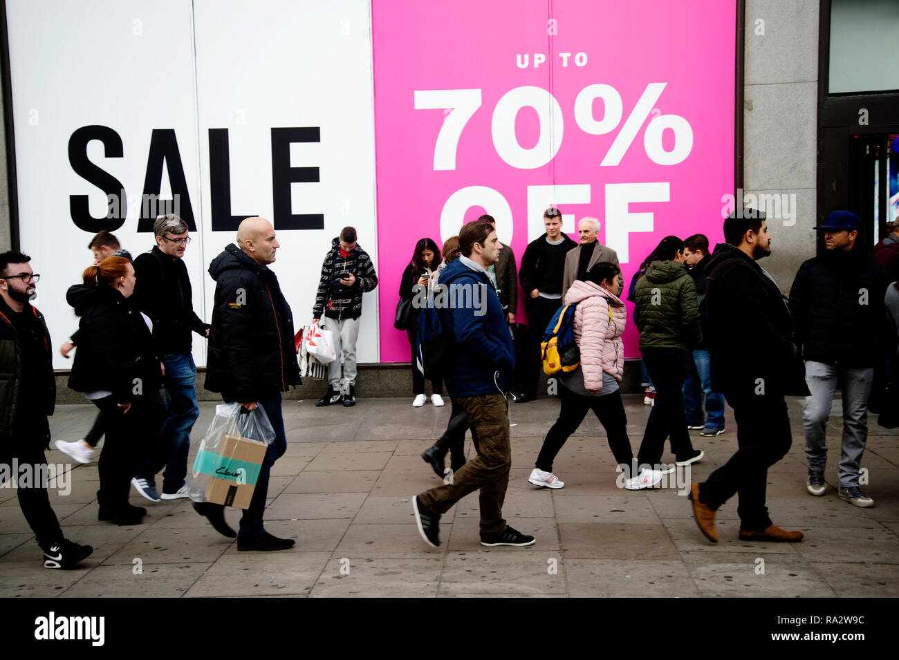 Sale sales shops shopping hi-res stock photography and images - Alamy
