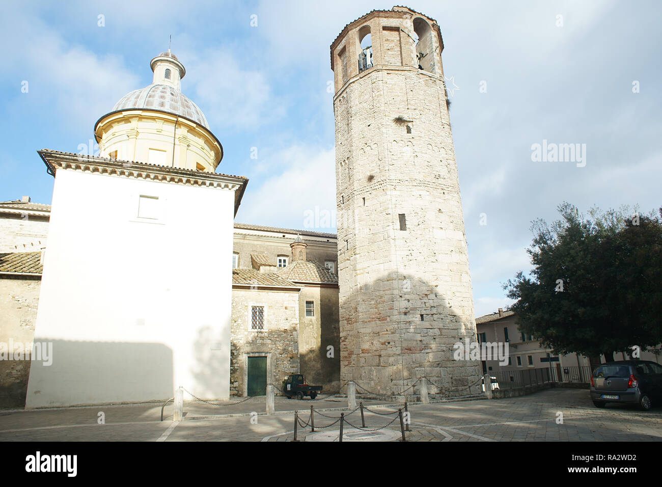 Torre civica medievale hi-res stock photography and images - Alamy
