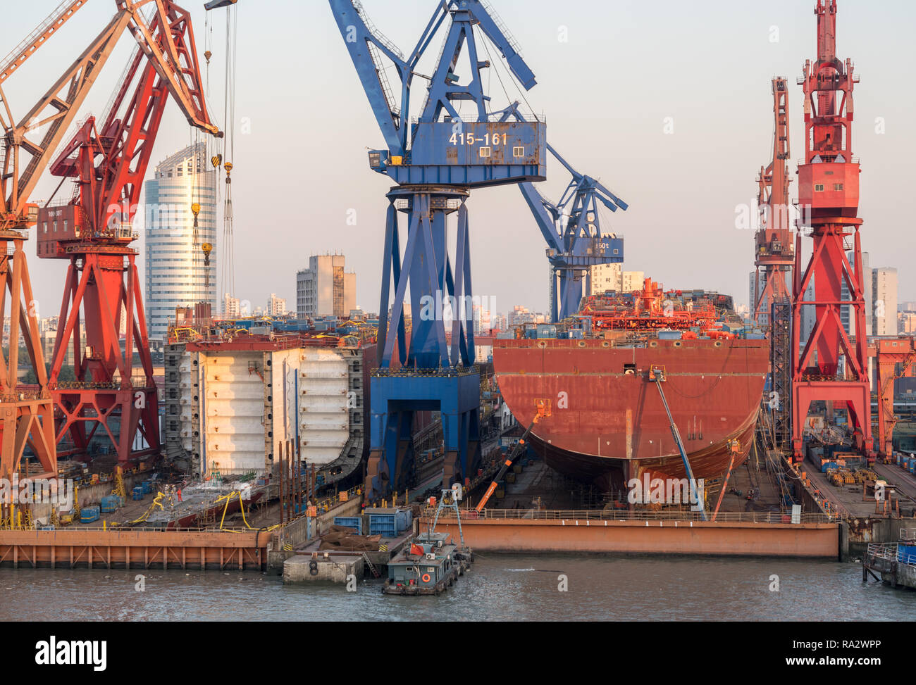 Shipbuilding on river Huangpu in Shanghai Stock Photo - Alamy