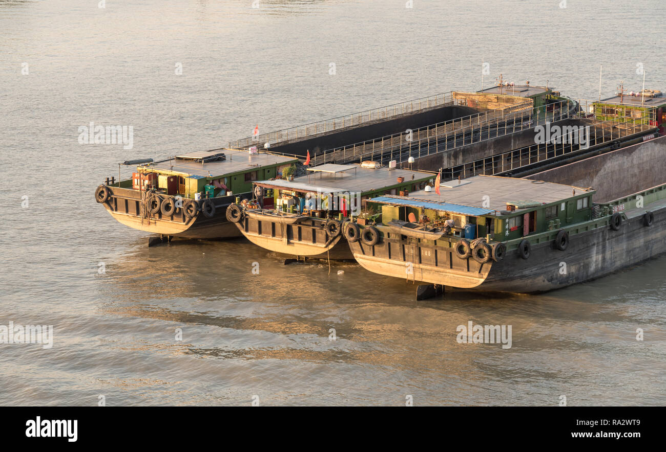 Living accommodation hi-res stock photography and images - Alamy