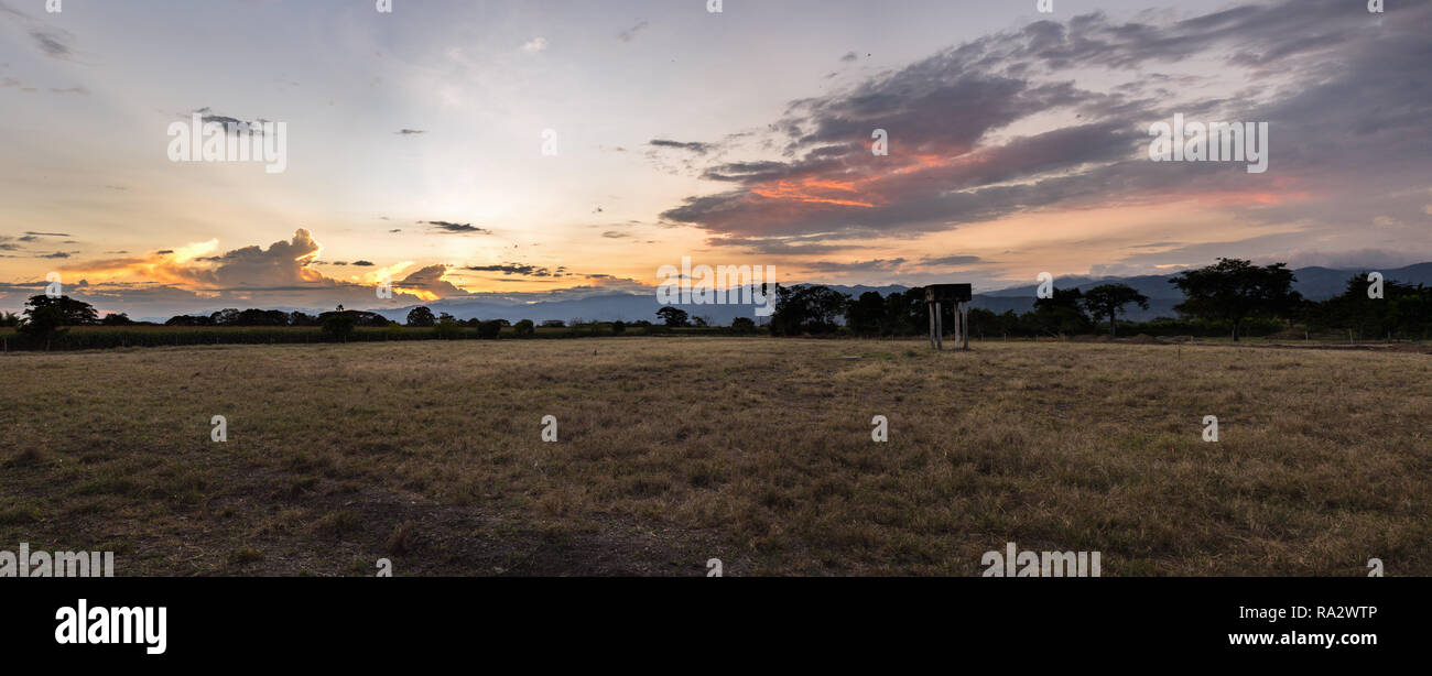 Panoramic beauty of sunset hi-res stock photography and images - Alamy