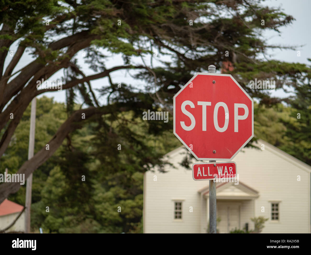 Stop war urban art hi-res stock photography and images - Alamy