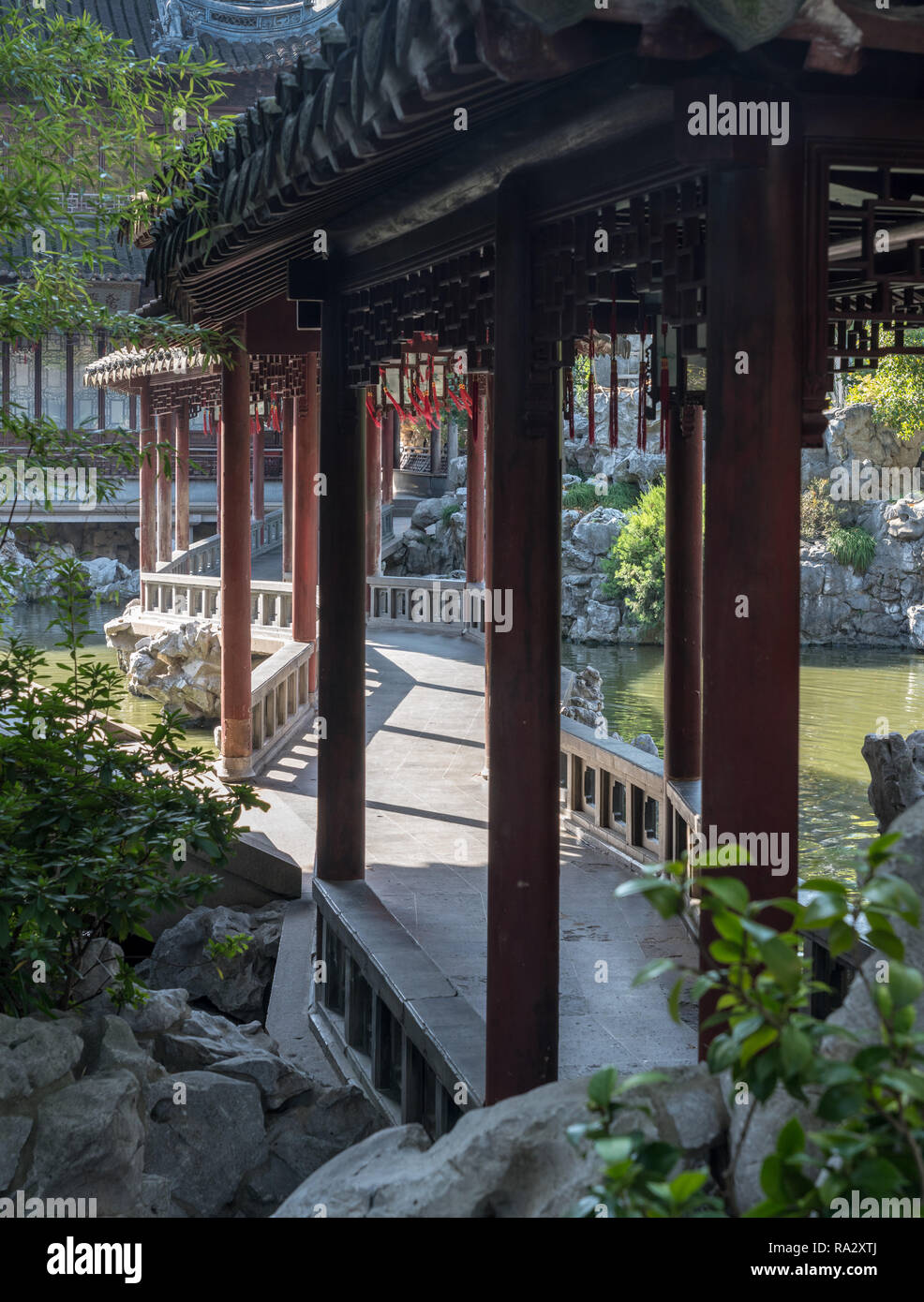 Zigzag bridge yu yuan yu hi-res stock photography and images - Alamy