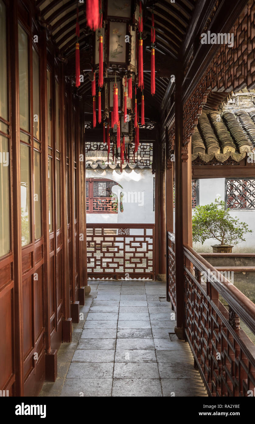 Garden corridor hi-res stock photography and images - Alamy