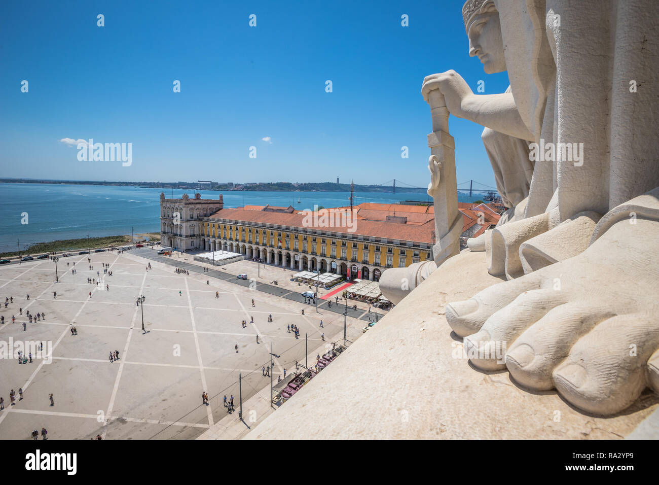 Comercial square hi-res stock photography and images - Alamy