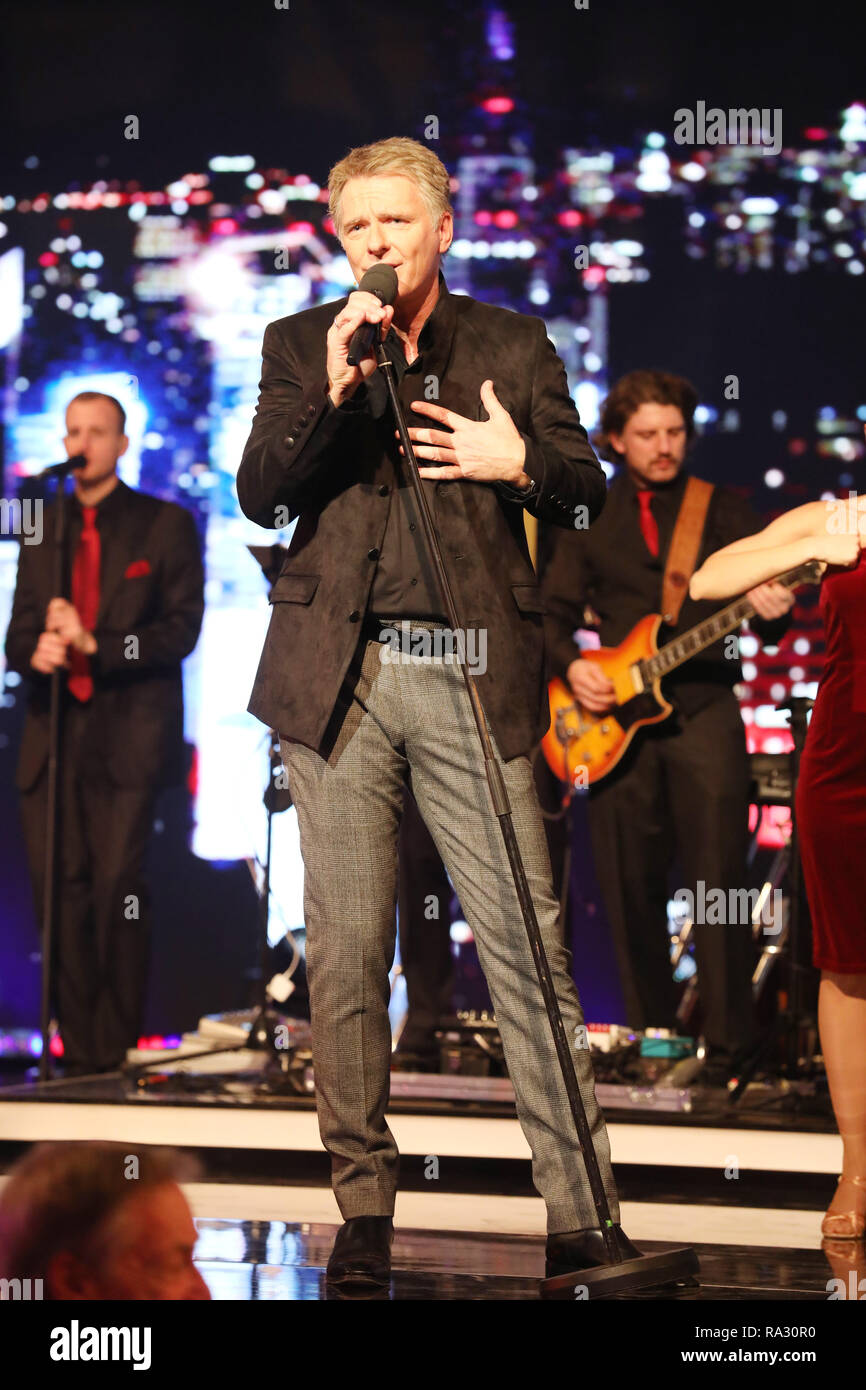 Linz, Austria. 30th Dec, 2018. Moderator Jörg Pilawa performs during ...