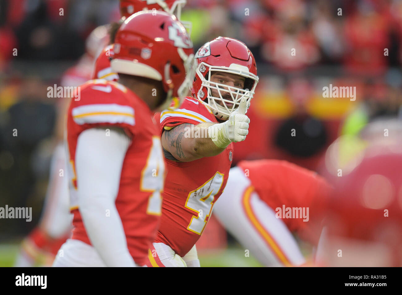 Thumbs up celebration football hi-res stock photography and images - Alamy