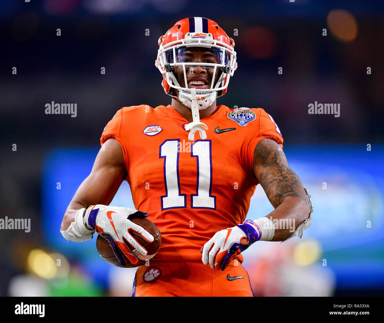 Isaiah simmons hi-res stock photography and images - Alamy